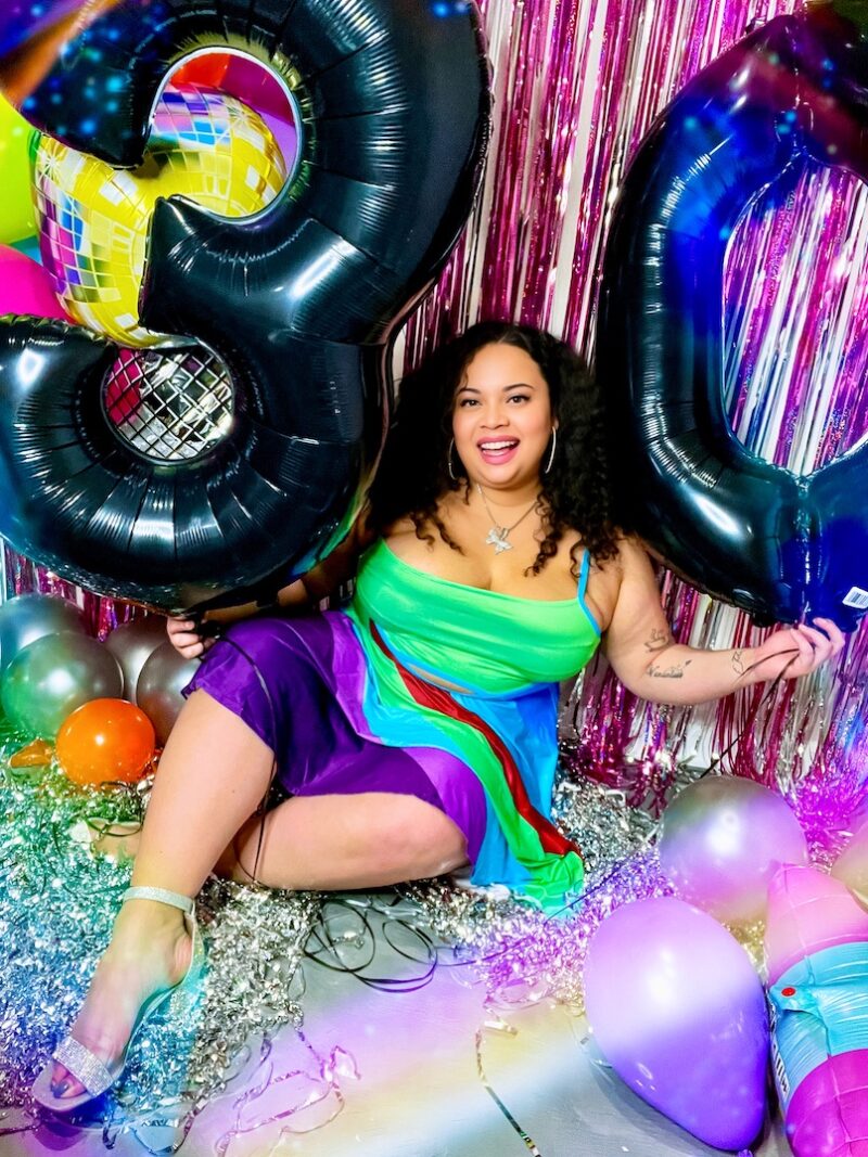 30th Birthday Photo Shoot Ideas - Kayla's Chaos